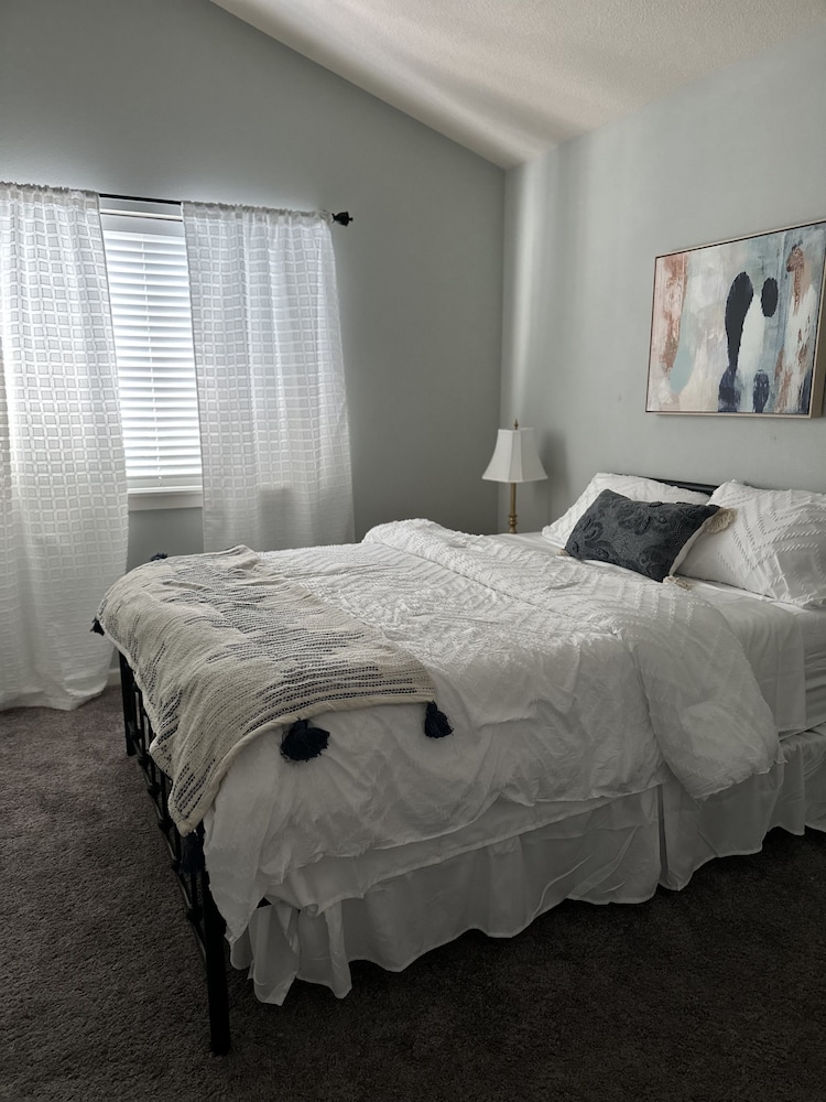 Sweet Retreat Close To Everything With Easy Freeway Access - Vancouver, WA