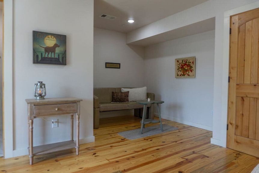 Downtown! Historic Loop Entire Home Free Parking - Arkansas