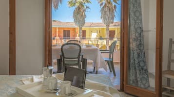 Apartamento, 2 quartos, varanda | Terrenos do alojamento