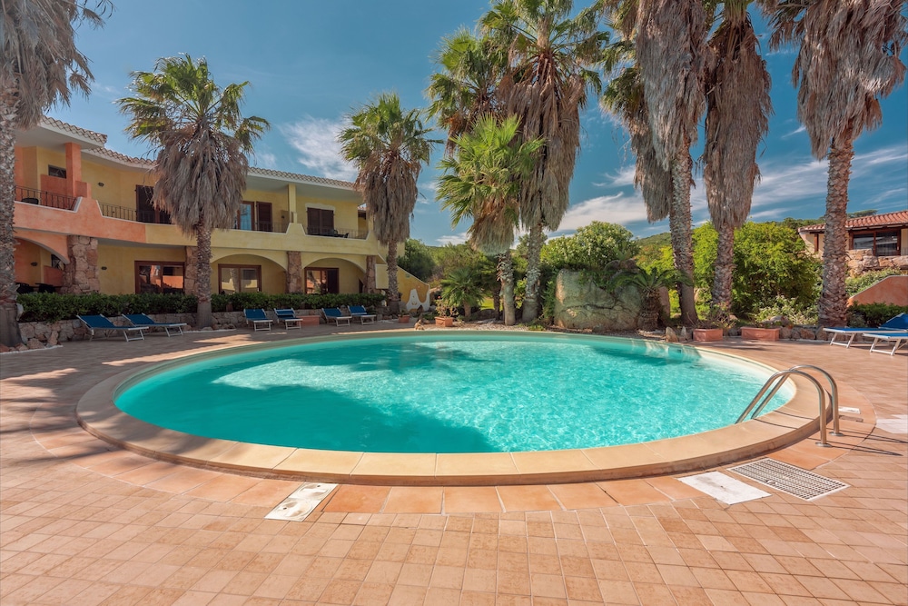 The Tranquile Palau Green Village 1 Bedroom Sleeps 4 Plus Possible Child - Palau