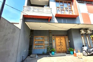 Fachada da propriedade