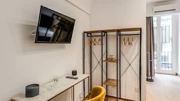 Quarto Triplo de Luxo | 1 quarto, Wi-fi grátis