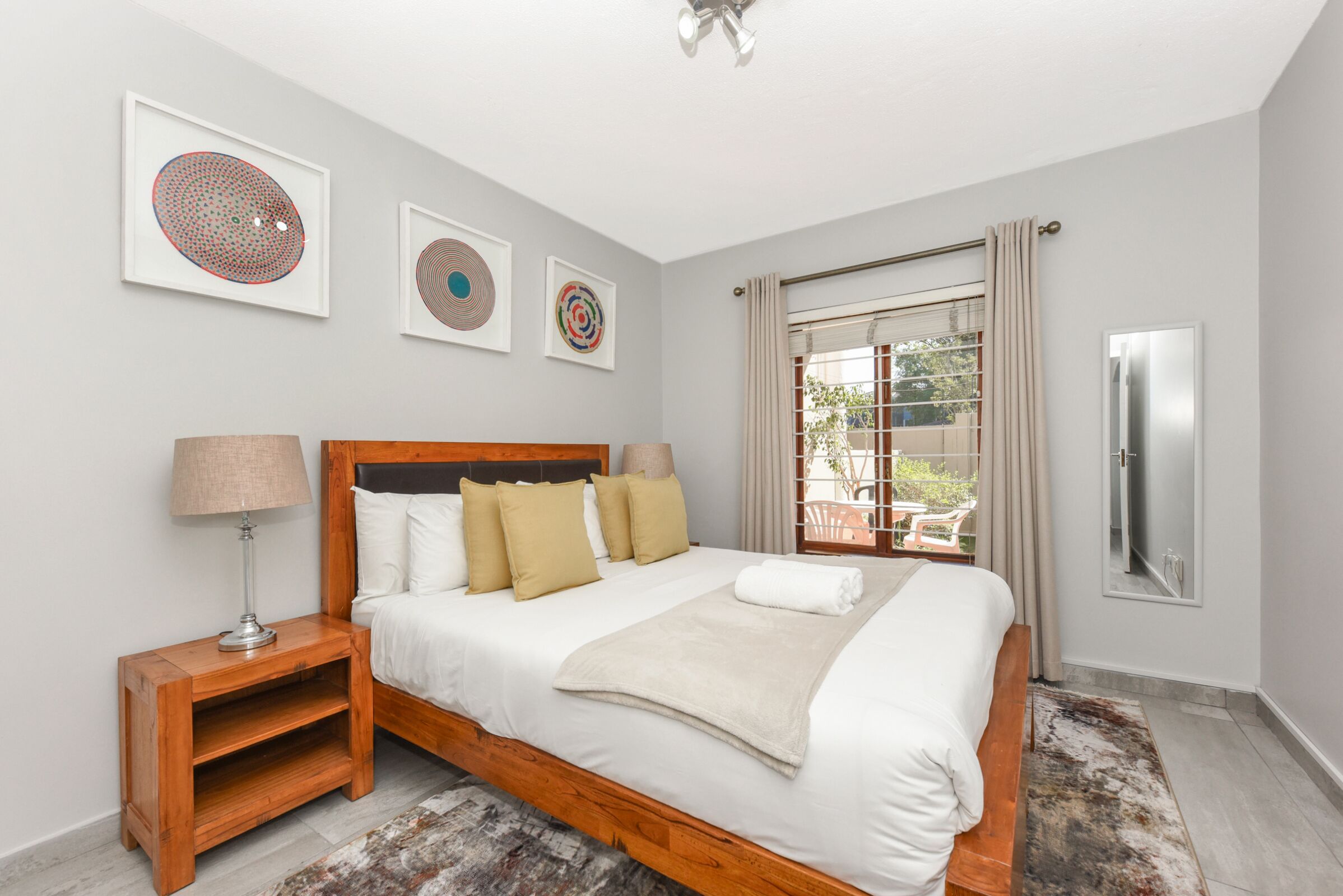 Apartamento grand | 1 quarto, cofres nos quartos, espaço de trabalho para notebook