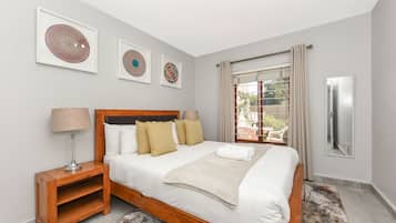 Apartamento grand | 1 quarto, cofres nos quartos, espaço de trabalho para notebook