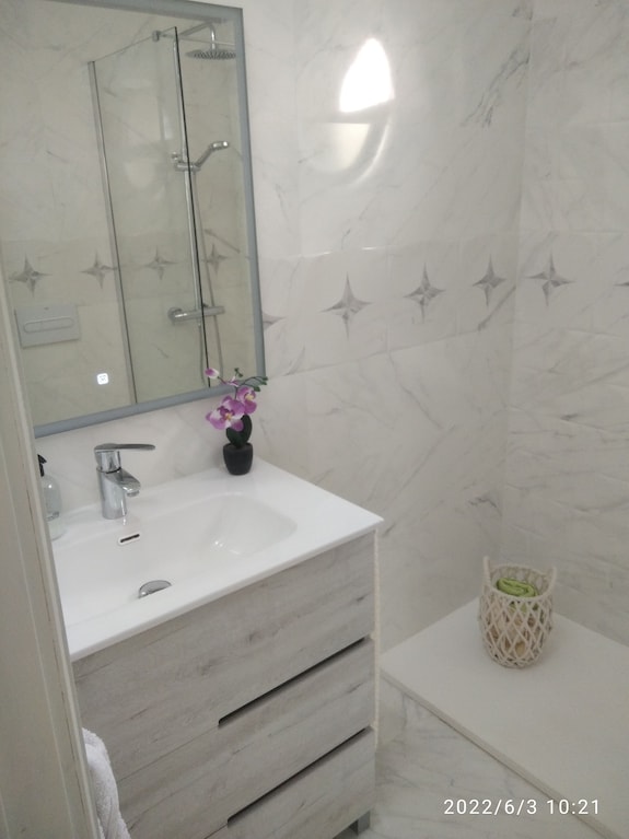 1 Bedroom Guesthouse In Torrevieja - Costa Blanca