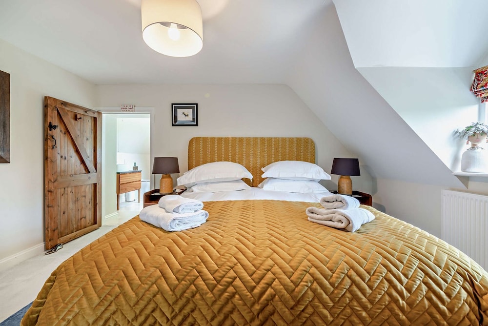 Elegantly Furnished Holiday Home In The Cotswolds With A Hot Tub - Stonelands - Burford