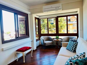 Apartamento Básico | Sala de estar