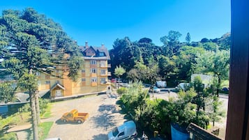 Apartamento Básico | Terrenos do alojamento