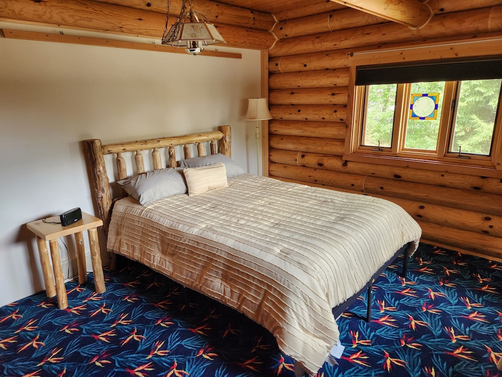 cozy lake house, full log cabin on beautiful shell lake, w/ wonderful ...