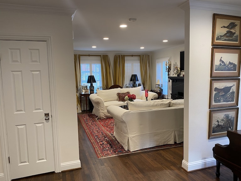 Town Of Highland Park \N\ncharming Smu Hilltop Cottage -