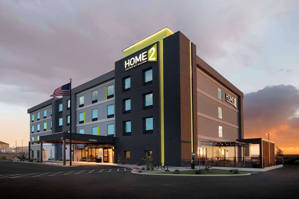 Home2 Suites By Hilton Albuquerque Airport - Albuquerque, NM