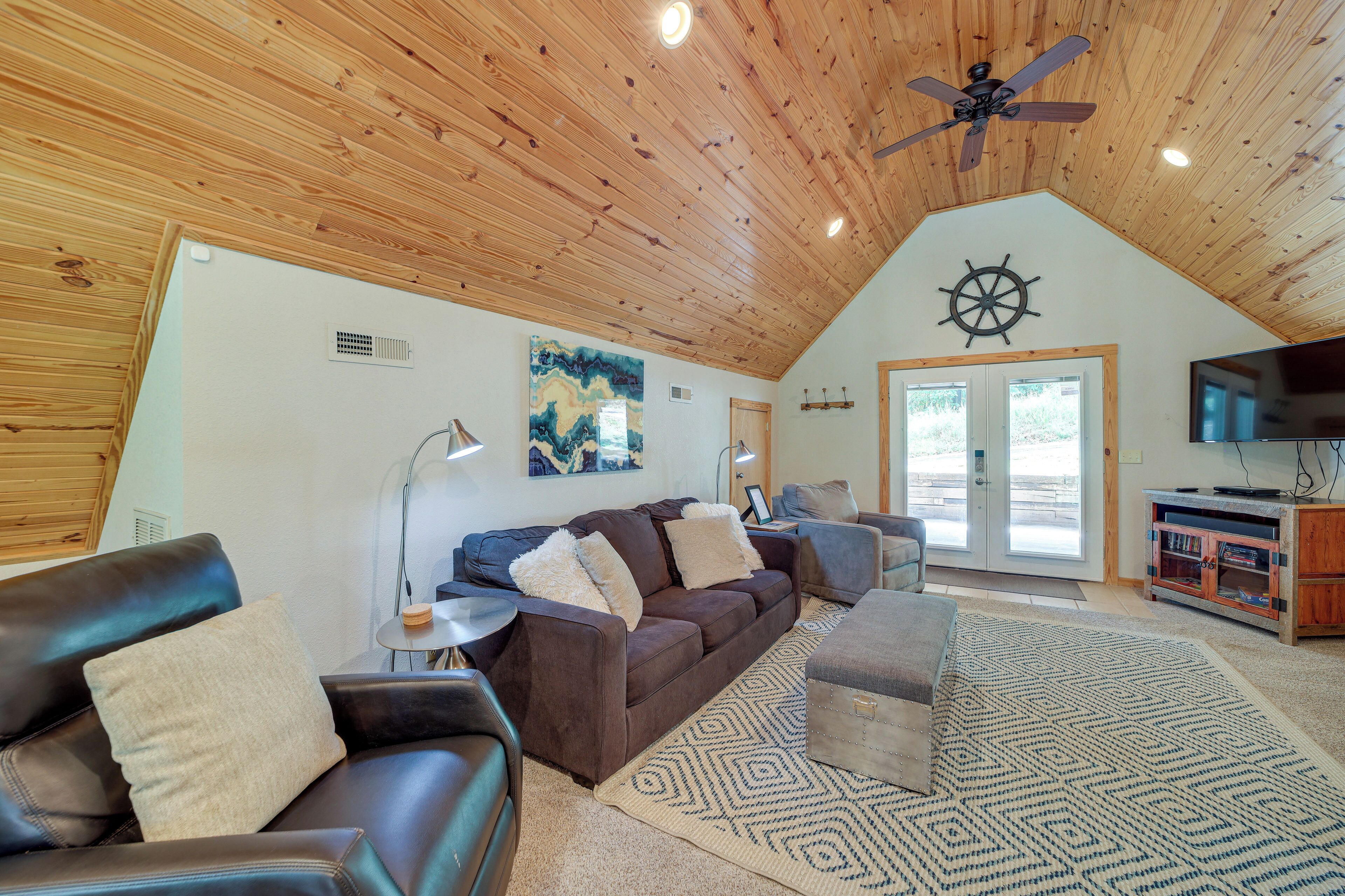 Boat Dock & Fire Pit: Lakefront Paradise In Eucha! - Oklahoma