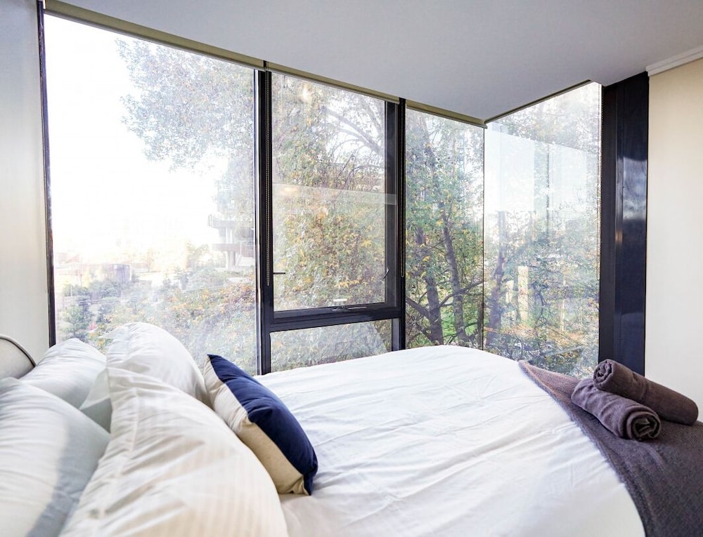 Spacious Apartment In Southbank - Sleeps 6 - Brighton