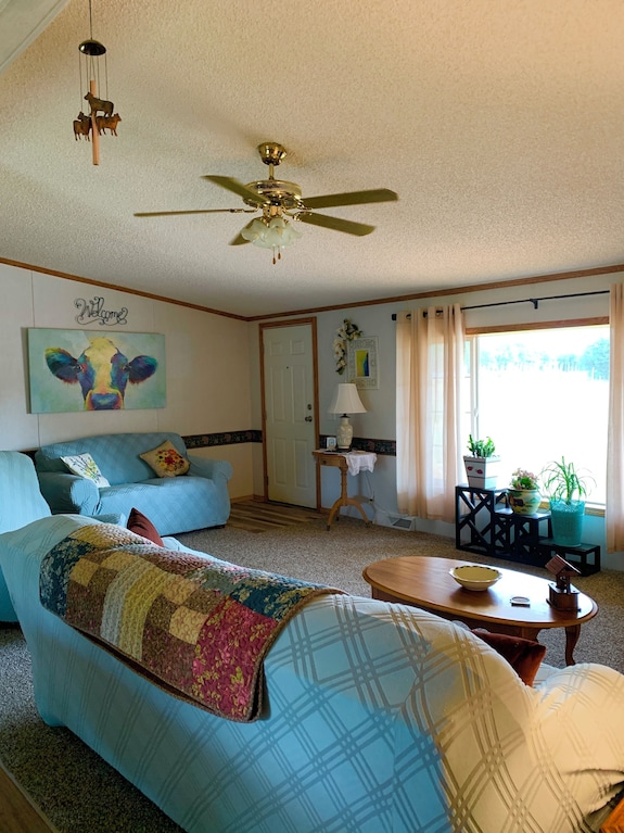 Charming Home With Country Views - Illinois