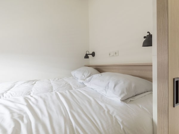 Comfortable Lodge With Hammock, Near The Beach - Ameland