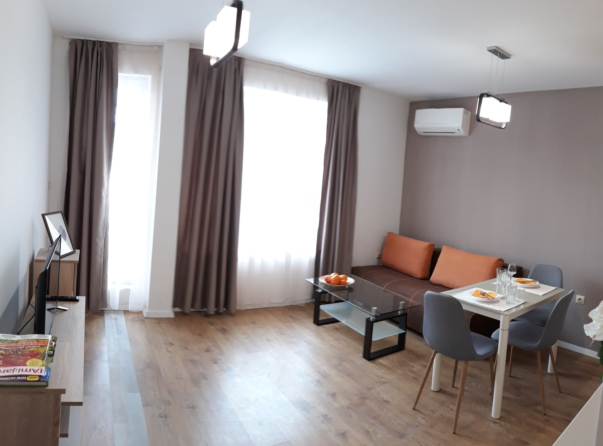 Apartamento | Sala de estar | TV de ecrã plano 