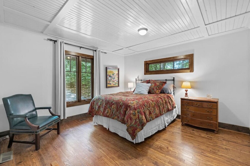 Stunning Views, Clifftops Estate - Monteagle, TN