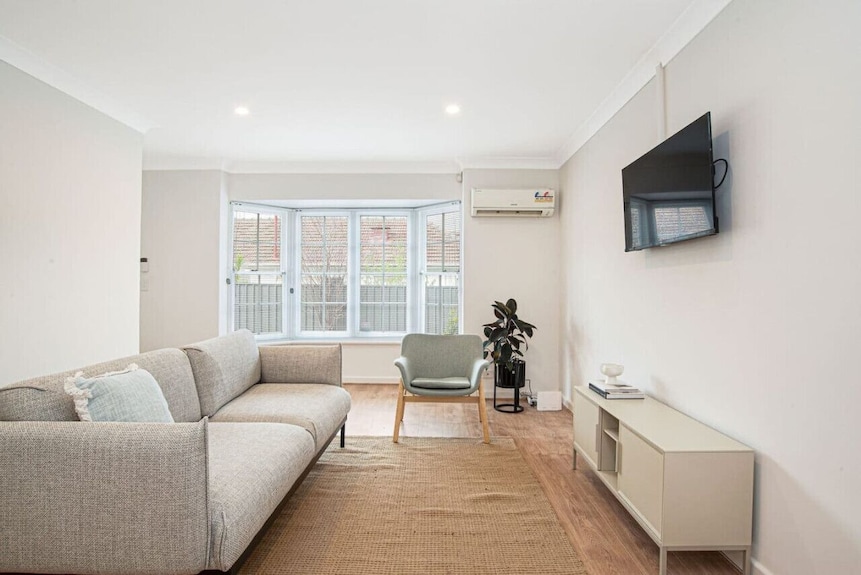 Prime Location 2 Bed Renovated In Royston Park - Adelaida