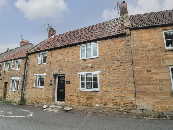 Holly Cottage - Yeovil