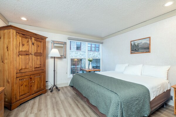 Mountainside Inn 311 1 Bedroom Hotel Room By Alpine Lodging Telluride - Telluride, CO