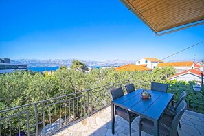 Apartamento, fumadores | 3 quartos