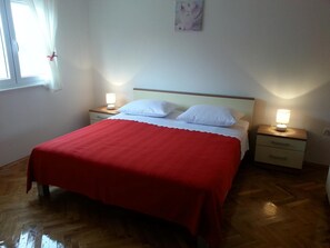 Apartamento, para fumantes | 2 quartos