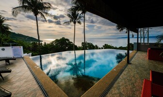 2 piscinas exteriores 