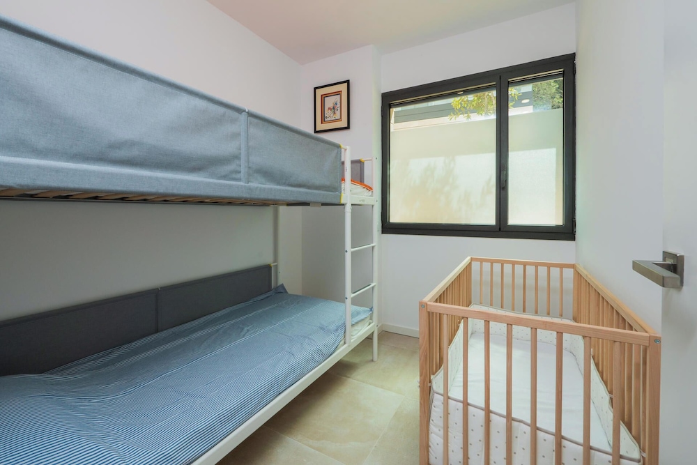 Am-7 Llafranc 6 Pax - Three Bedroom House, Sleeps 6 - Pals