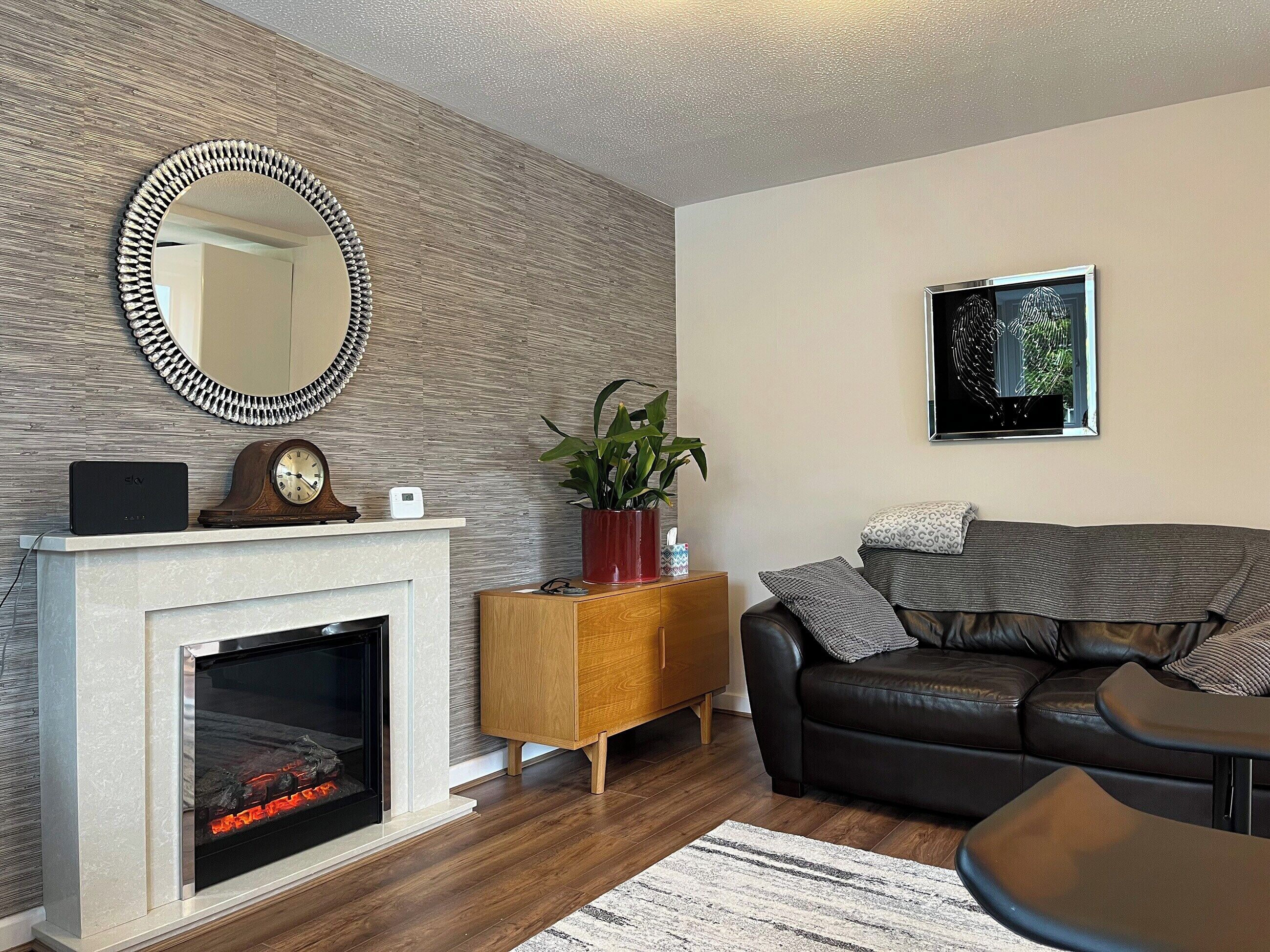 1 Bedroom Accommodation In Glossop - West Yorkshire