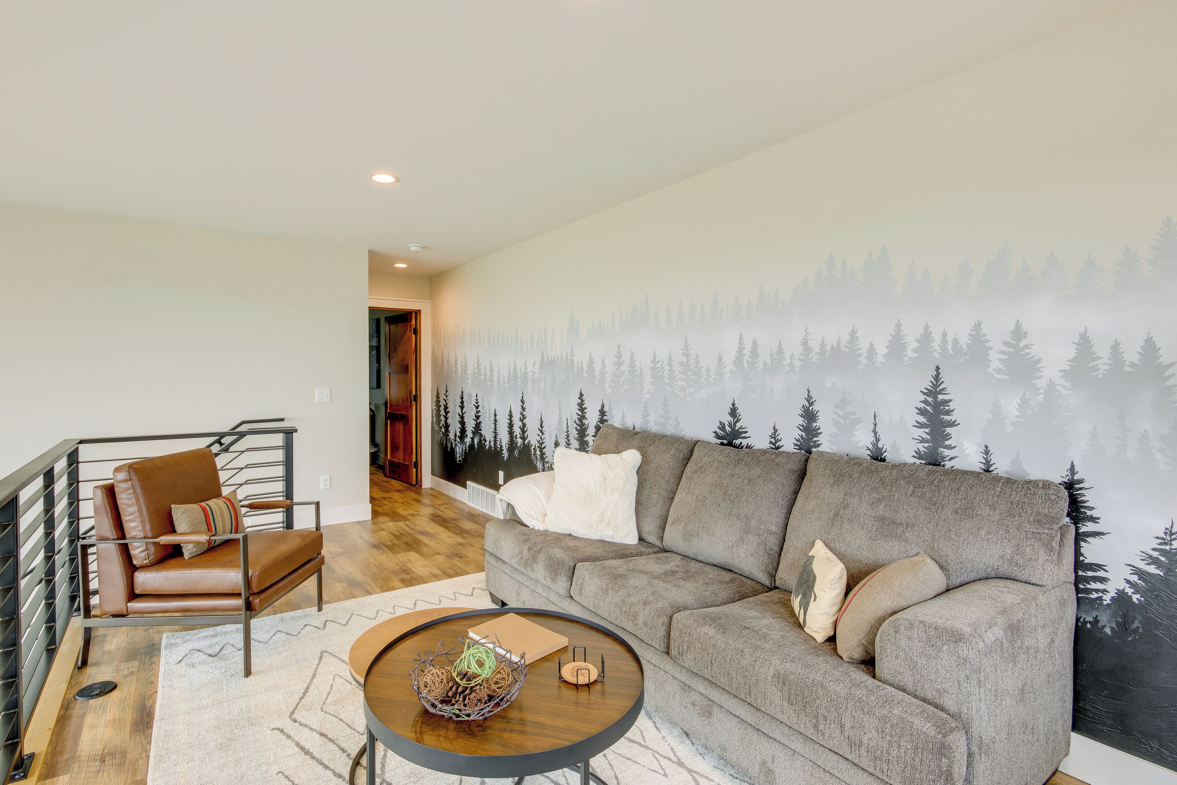 Hot Tub & Deck At Red Lodge Retreat - Red Lodge, MT