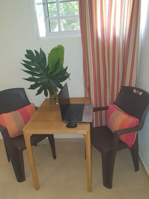 1 quarto, ferro/tábua de engomar, Wi-fi grátis, roupa de cama fornecida