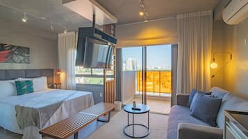 Estúdio Básico (314879) | Sala de estar | Smart TV de 32 polegadas com canais digitais