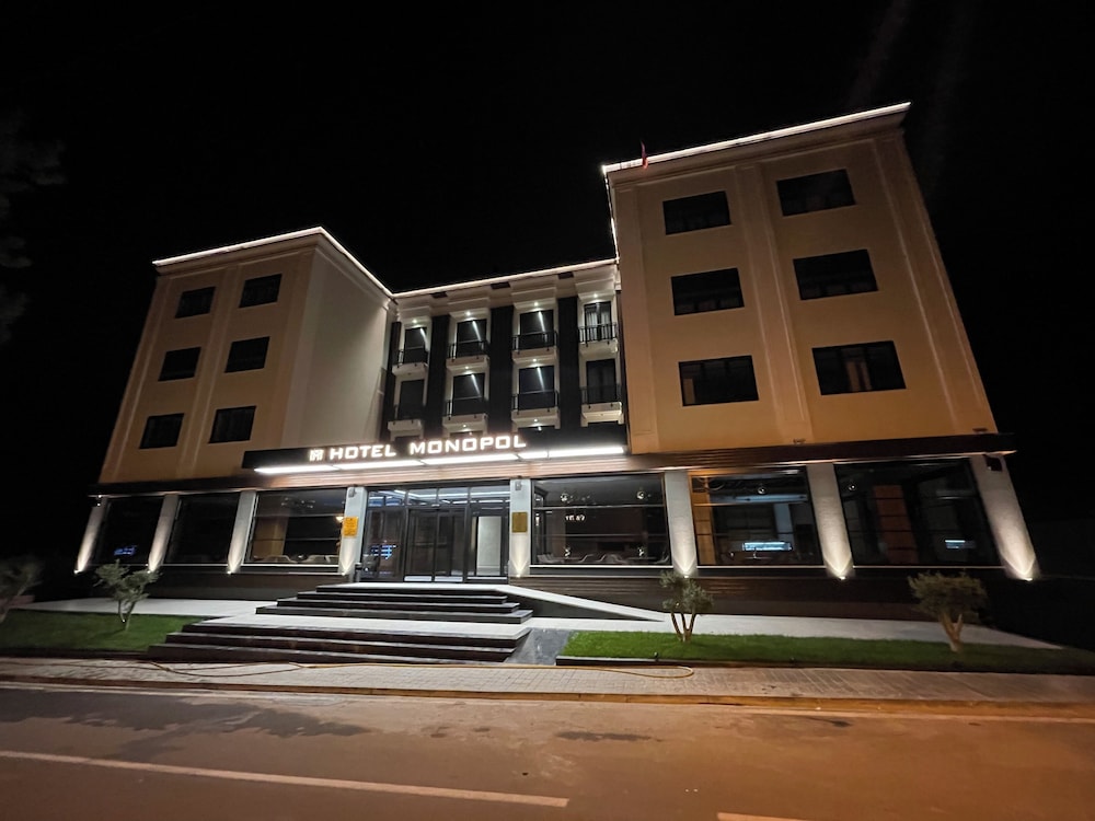 Hotel Monopol - Peshkopia