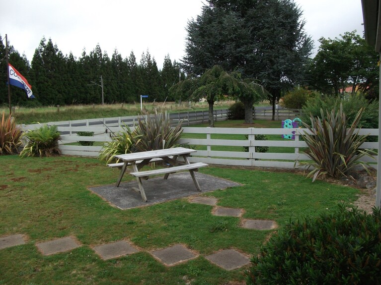 Book A Pub !!Sleeps Up To 26/warm /Heaps Of Space/self Contained/ /Family/groups - New Zealand