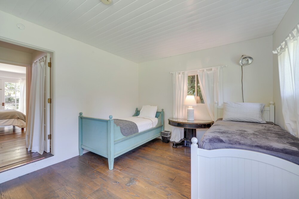 Farmhouse-Chic Carpinteria Cottage w/ Pool Access - Santa Barbara ...