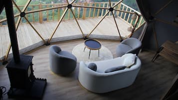 Suite Deluxe, 2 quartos, vista para o vale, em frente ao mar | Sala de estar | Lareira