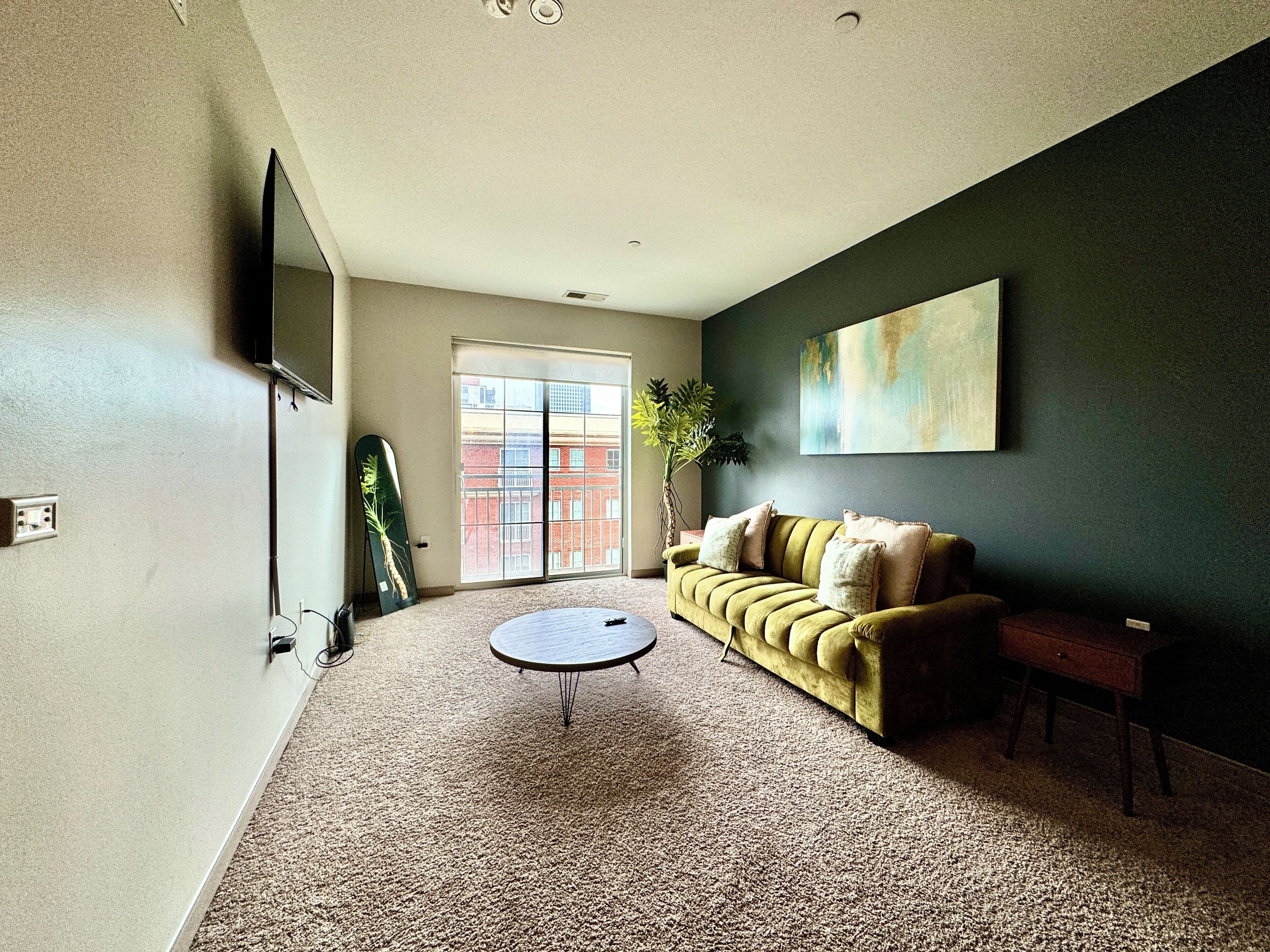 Quiet King Size With City Views - Ohio