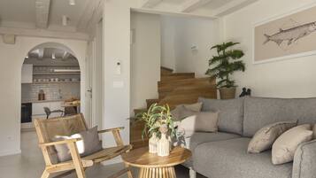 Casa Deluxe | Sala de estar | TV de ecrã plano