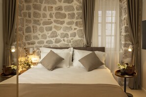 Casa Deluxe | Lençóis de algodão egípcio, roupa de alta qualidade, cofre no quarto 