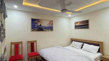 Quarto Duplo Deluxe | Ferro/tábua de engomar, Wi-fi grátis