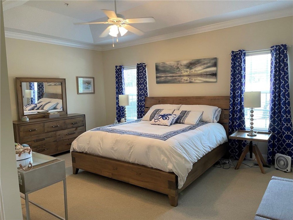 Absolutely A Stunning Townhome. With Everything You Will Need - Jekyll Island, GA