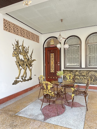 Fachada da propriedade. Lotus House Phuket