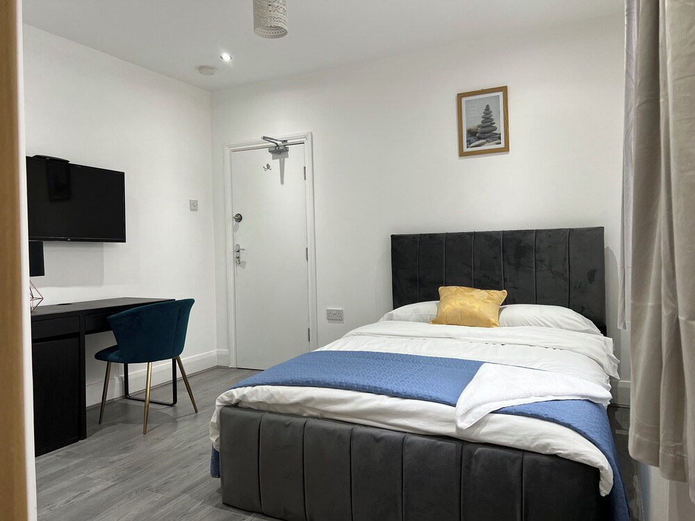 En-suite Double Room - Barking