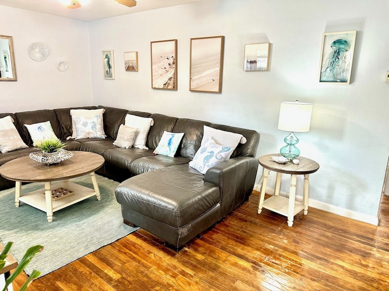 4-bedroom House In Beautiful Virginia Beach Downtown - Norfolk, VA