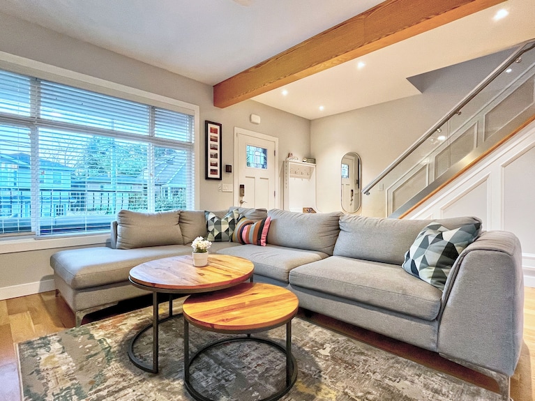 Luxury Home On The Drive With Ac (Family-friendly & Business Travel Ready) - Vancouver