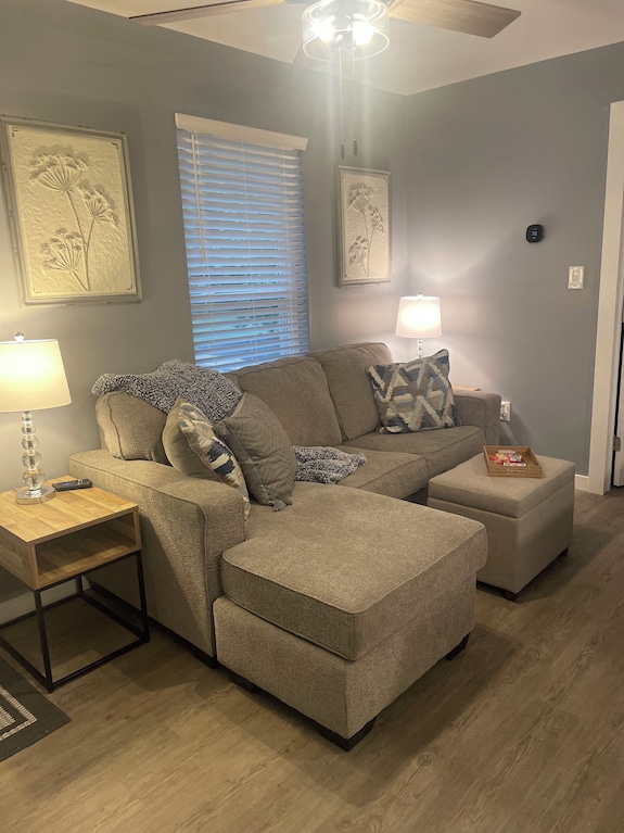 Newly Constructed Portage Lakes Guesthouse! - Akron, OH