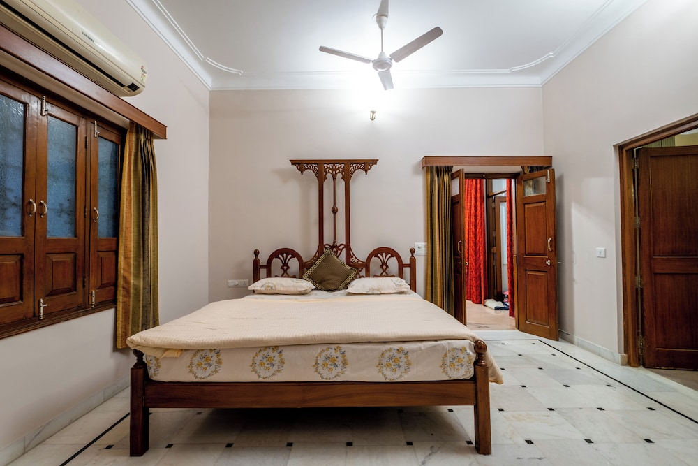Let's Have Family Chaupal At Aangan By Aromataruvilla Udaipur - Udaipur
