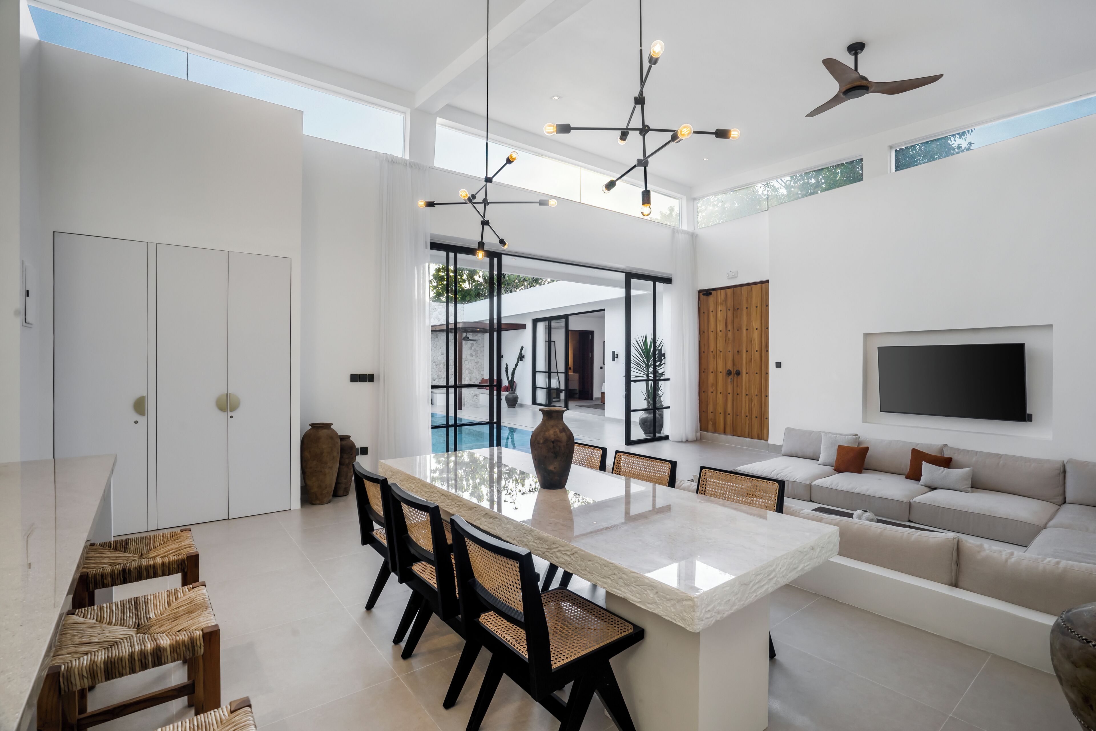 Villa Deluxe, 3 quartos, piscina privativa, vista para a piscina | Sala de estar | Smart TV 