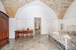 Apartamento Familiar, 2 quartos, ar condicionado (Terra Mia In The Historic Center Of) | 2 quartos, Wi-fi 