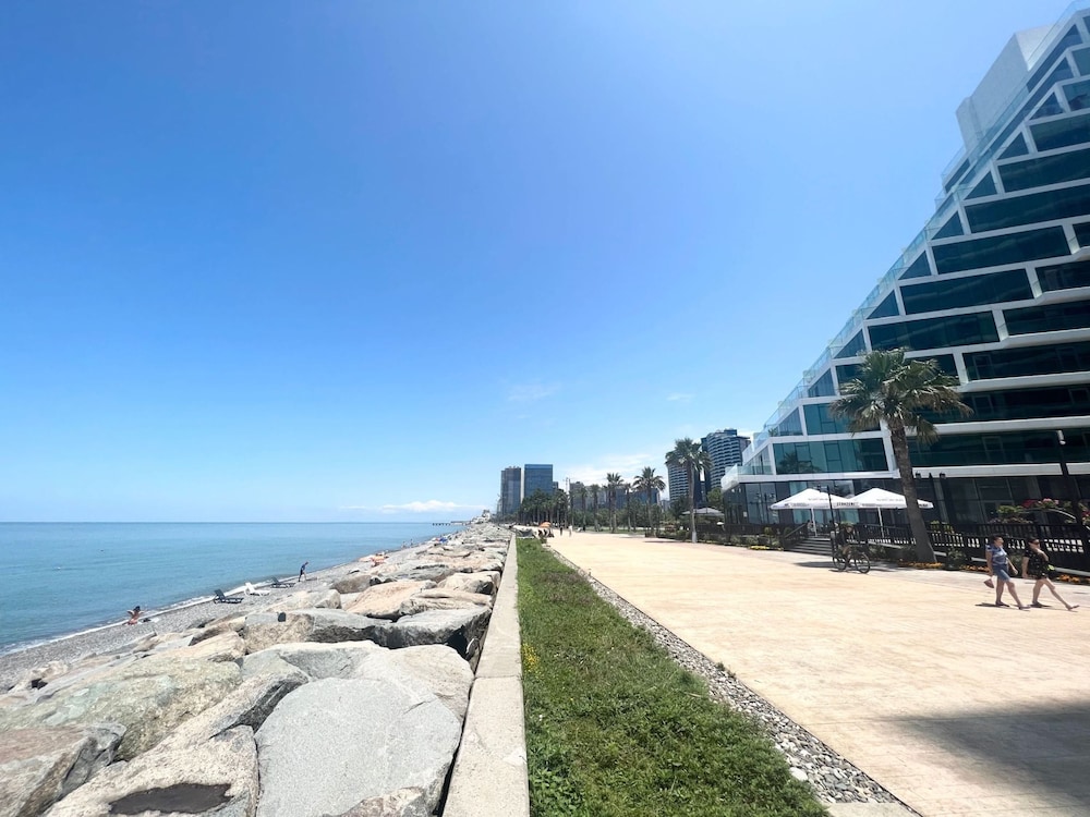 Globalstay Batumi View Apartments. Beach - Batumi